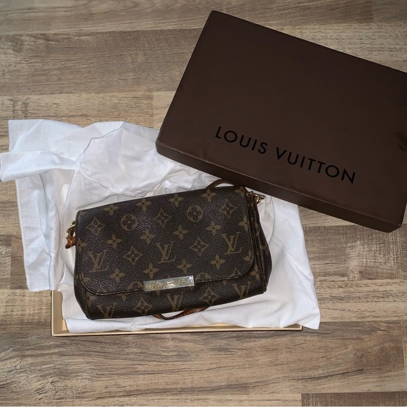 Louis Vuitton | Bags | Louis Vuitton Cross Body Bag | Poshmark